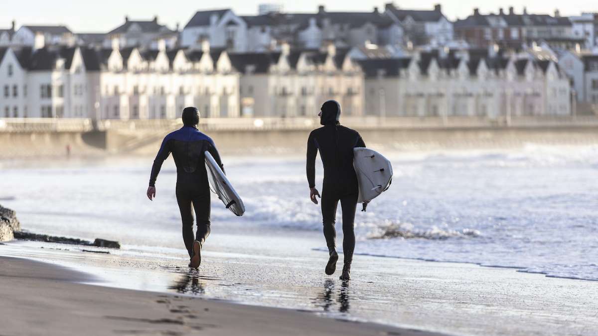 Top 10 surfing spots around the island of Ireland
