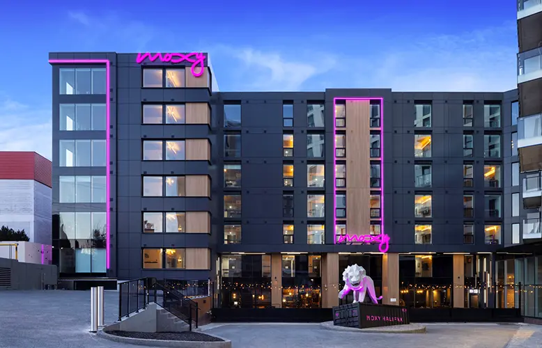 Marriott and JONO Developments Open First Moxy Hotel in Canada
