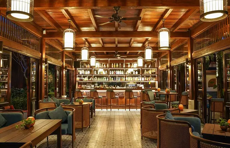 Luxurious Resort Opens Exquisite Old-World Bar By The Beach