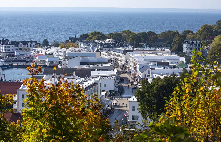 Fall on Mackinac Island: A Captivating Getaway Experience