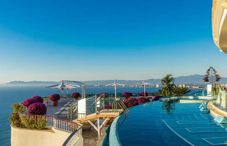 Grand Miramar: The Highest Swimming Pool and Point of Luxury in Puerto ...