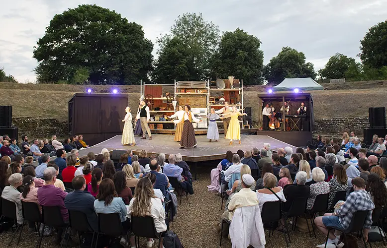 7 Reasons to take your Children to Open-Air Theatre